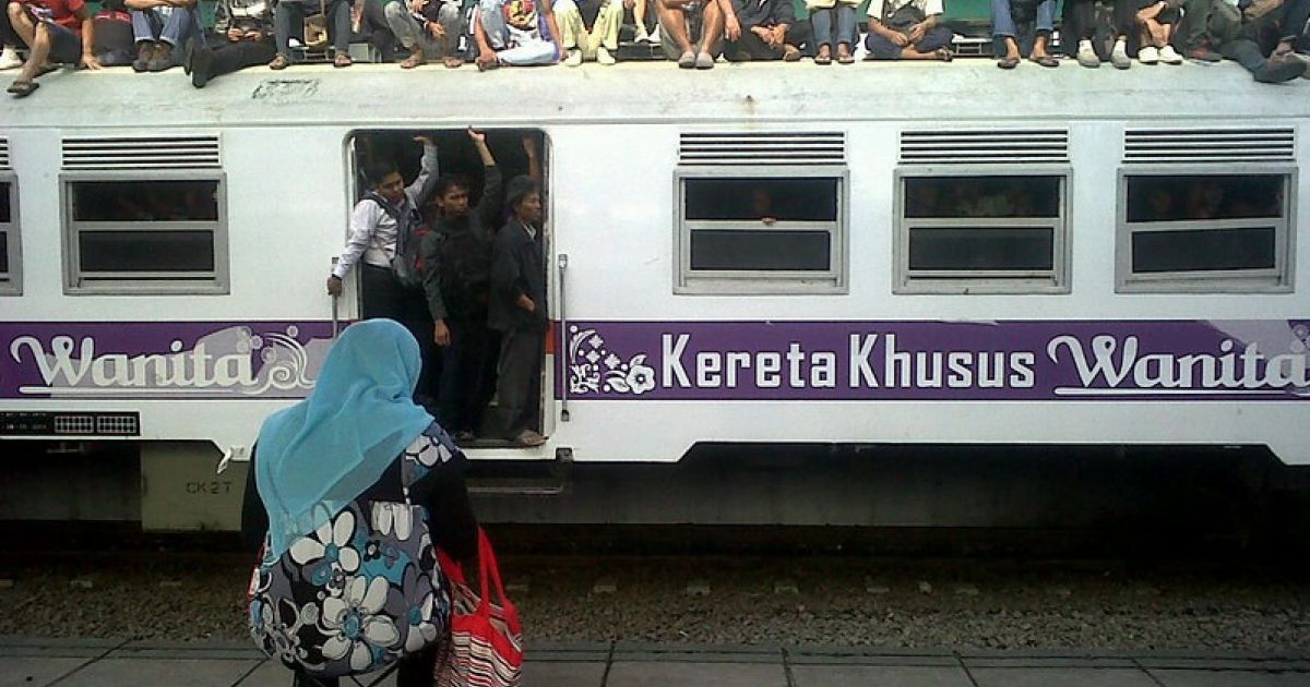 How are Indonesian judges’ attitudes towards women reflected through ...