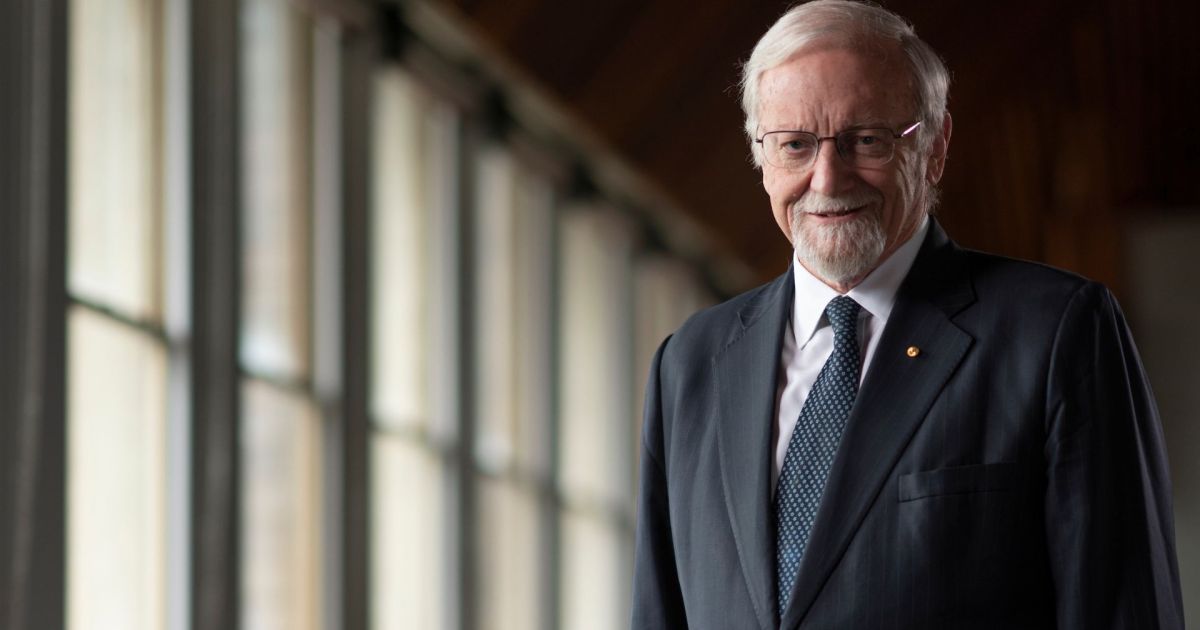 Gareth Evans awarded Korean international peace prize | Australian ...