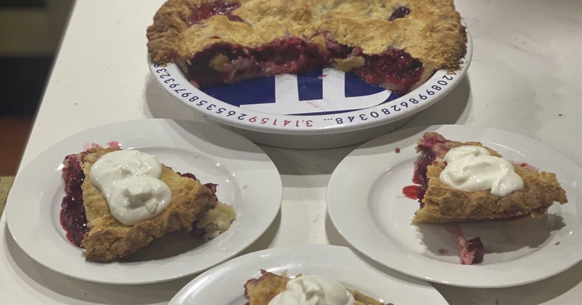 VC celebrates international day for π with a pie | Australian National ...
